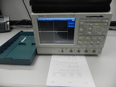 Tektronix TDS5054B DPO Oscilloscope 4-Channel, 500 MHz - Sell, Rent ...