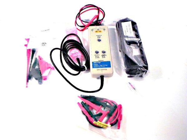Tektronix P5205 High Voltage Active Differential Probe