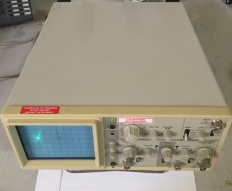 Hitachi V-252 Oscilloscope, 20 MHz