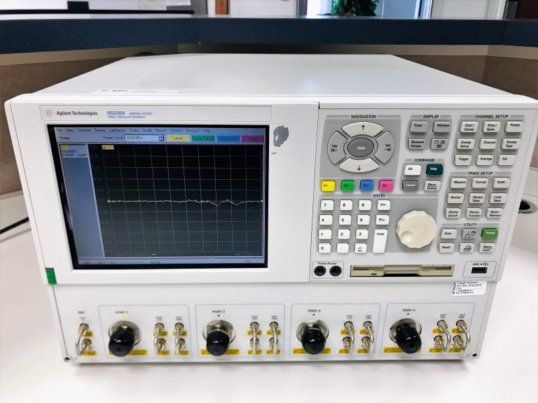 Agilent/HP N5230A PNA-L Network Analyzer, 2- or 4-Port, 300 kHz to 50 ...