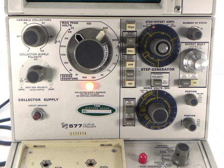 Tektronix 577 D1 Storage Curve Tracer Mainframe Global Test Equipment