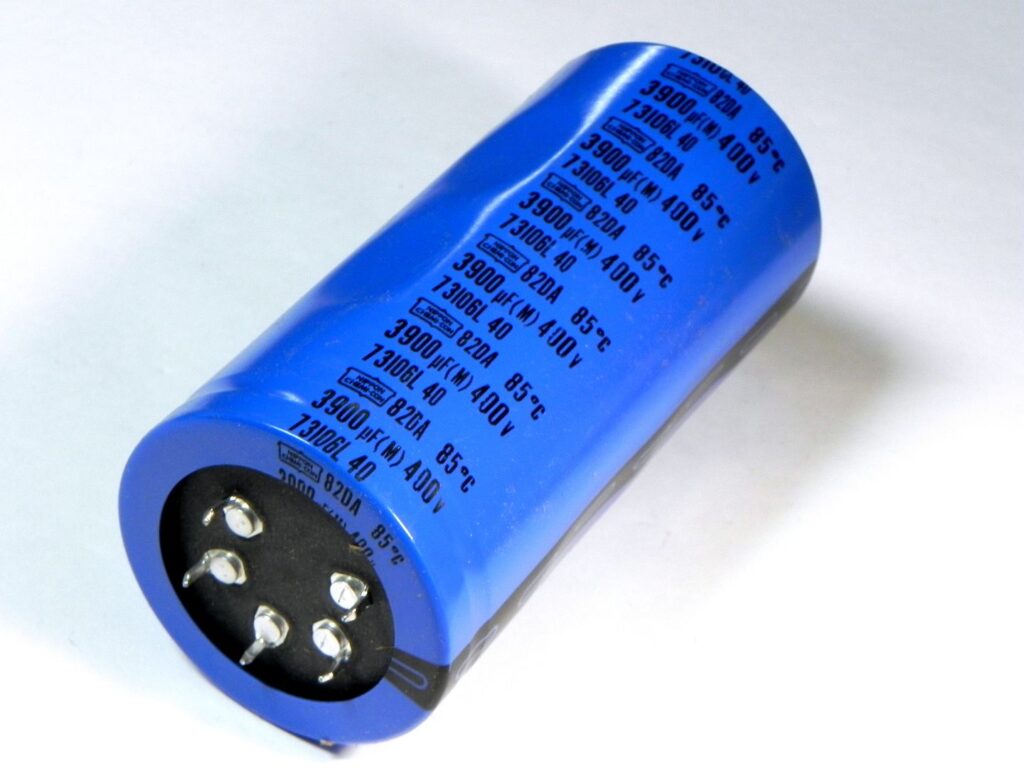 Nippon Chemi-Con E82D401VST392MCA5N Lot of 11, 82DA Capacitor, 3900 uF ...