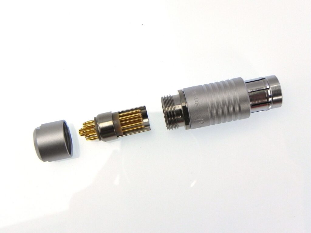 Fisher S-104-A056-130 Male 11-pole round cable connector - Global Test ...